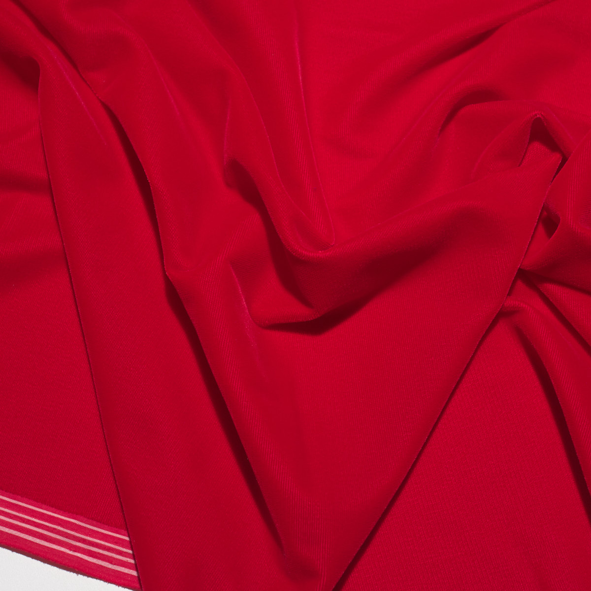 Catifea elastica Roșu