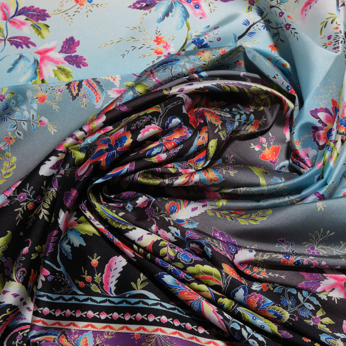 Matase imprimata digital cu model abstract floral multicolor cu bordura mov