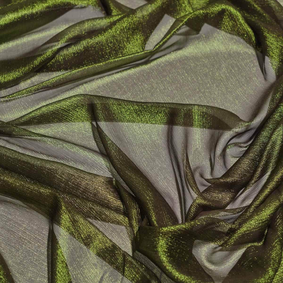 Voal de matase naturala creponat peliculizat green goddess