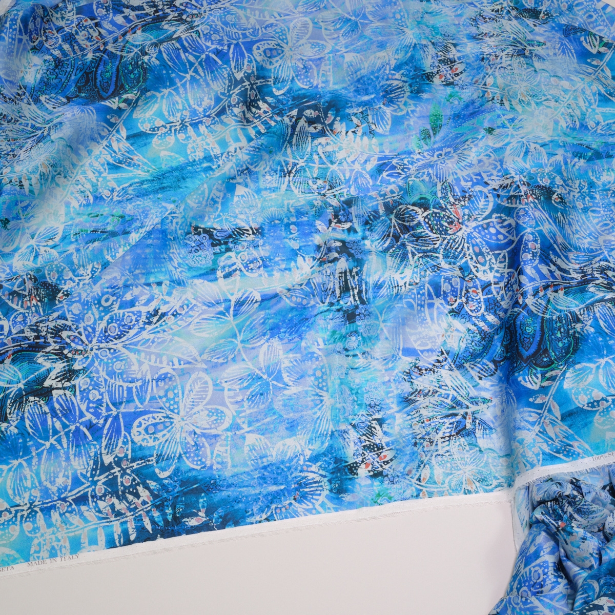 Voal de matase naturala imprimat cu motive florale